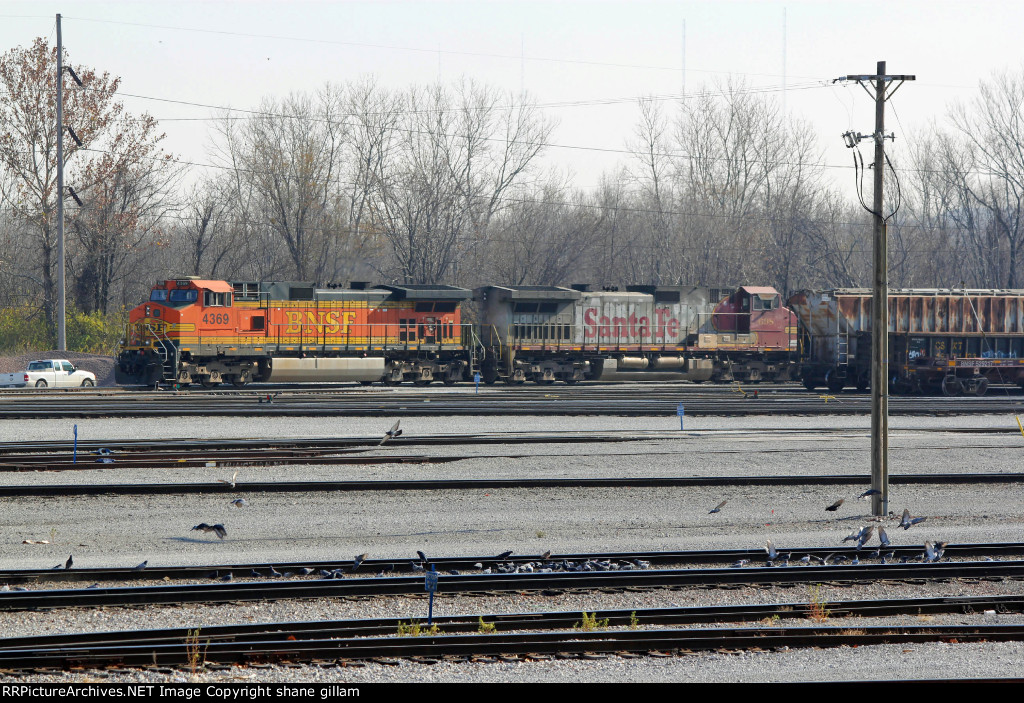 BNSF 4369 Sit waiting to set out a bad order car.